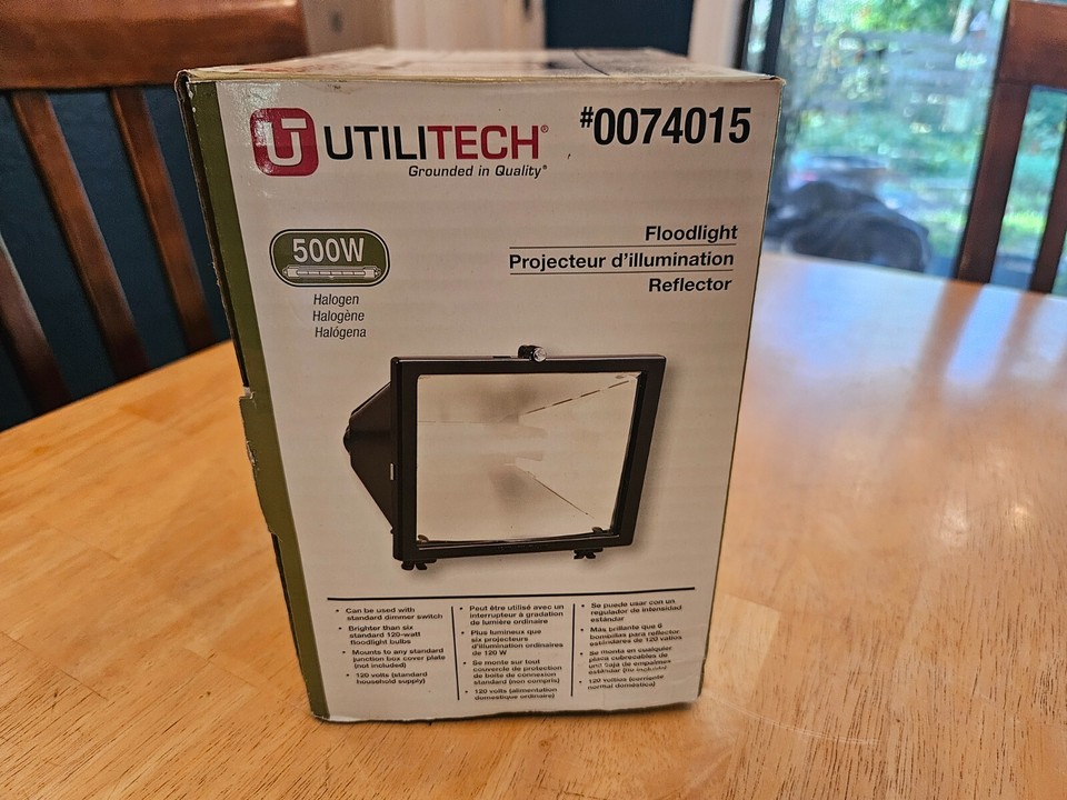 Utilitech Switch-Controlled 500W Halogen Floodlight Model 0074015 - New | eBay