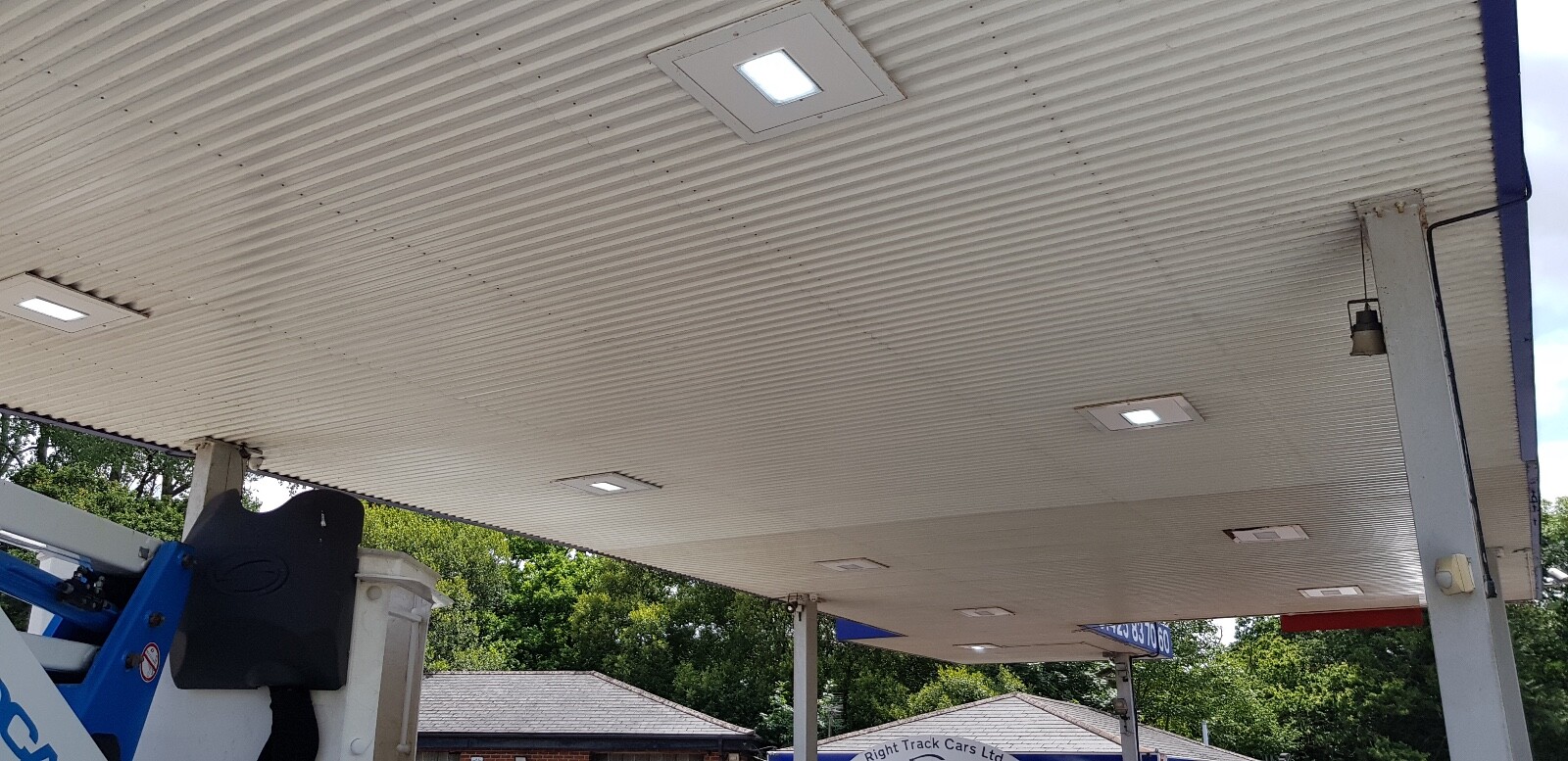 100w Hi-Brightness LED Canopy Forecourt Lights SAVE UP TO 80% on Bills ...