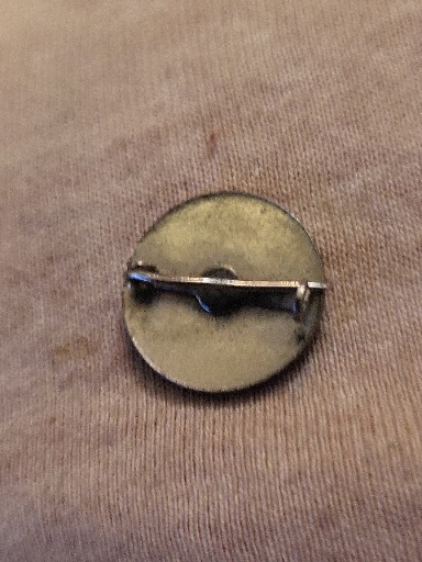 VINTAGE SMALL BAN THE BOMB ENAMEL PIN BADGE. E 397 | eBay