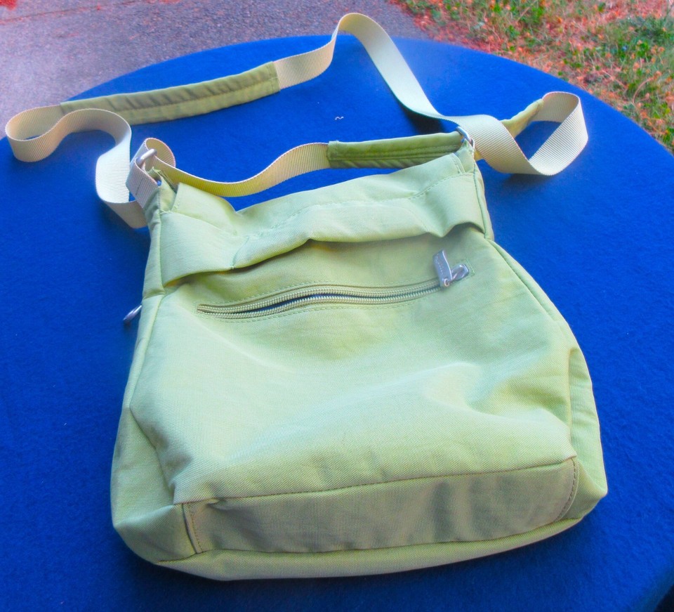 Baggallini Crossbody Bag Avocado Green Nylon, Pockets/Zippers, w ...
