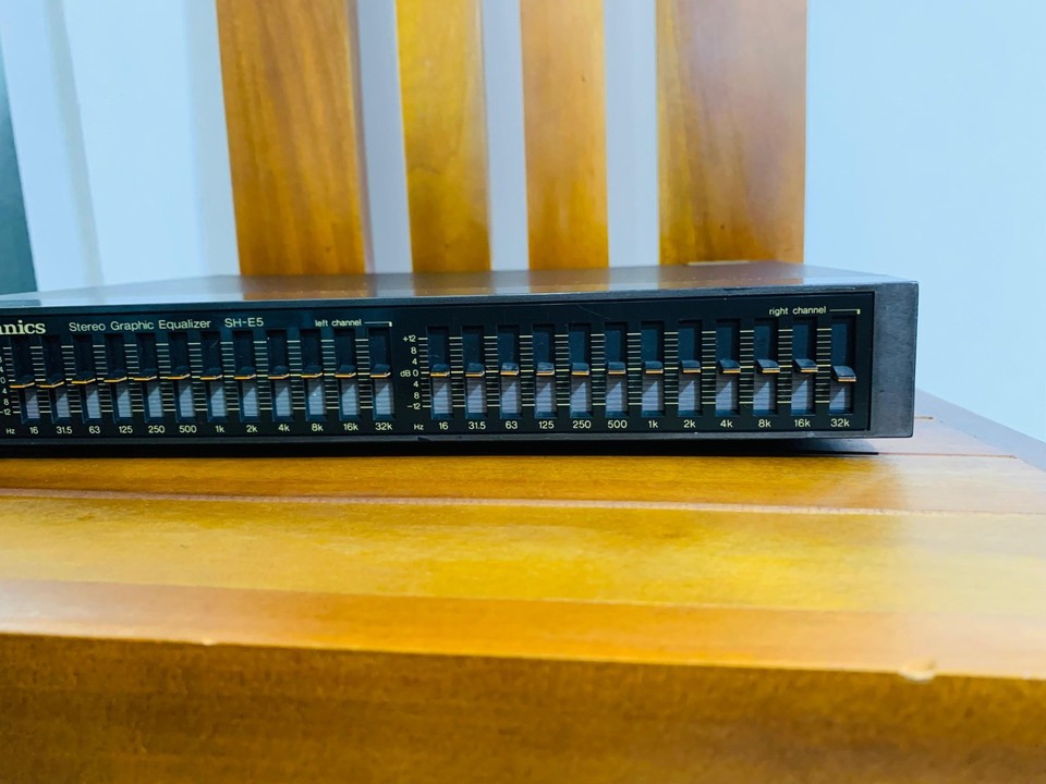 Technics small 12 channel Stereo Graphic equalizer SH-E5 (16hz to 32khz ...