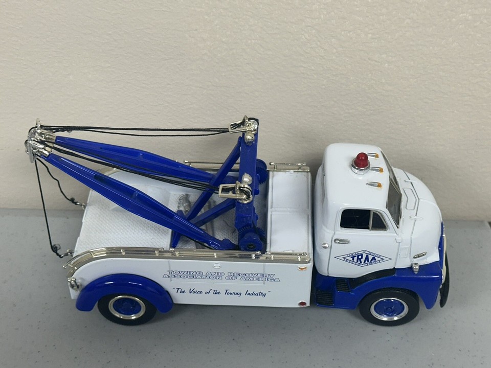 First Gear 1/34 1952 GMC Wrecker Tow Truck TRAA Logo | eBay