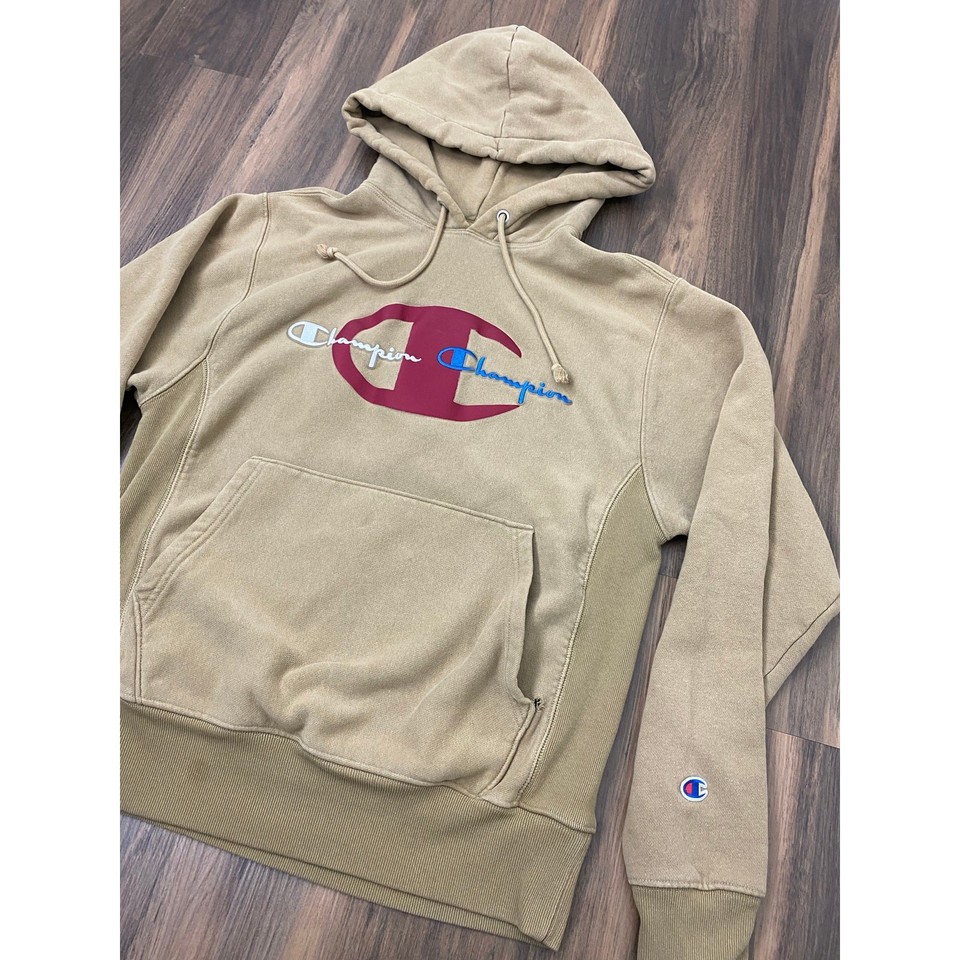 Men Champion Reverse Weave spell-out graphic stitched logo pullover ...