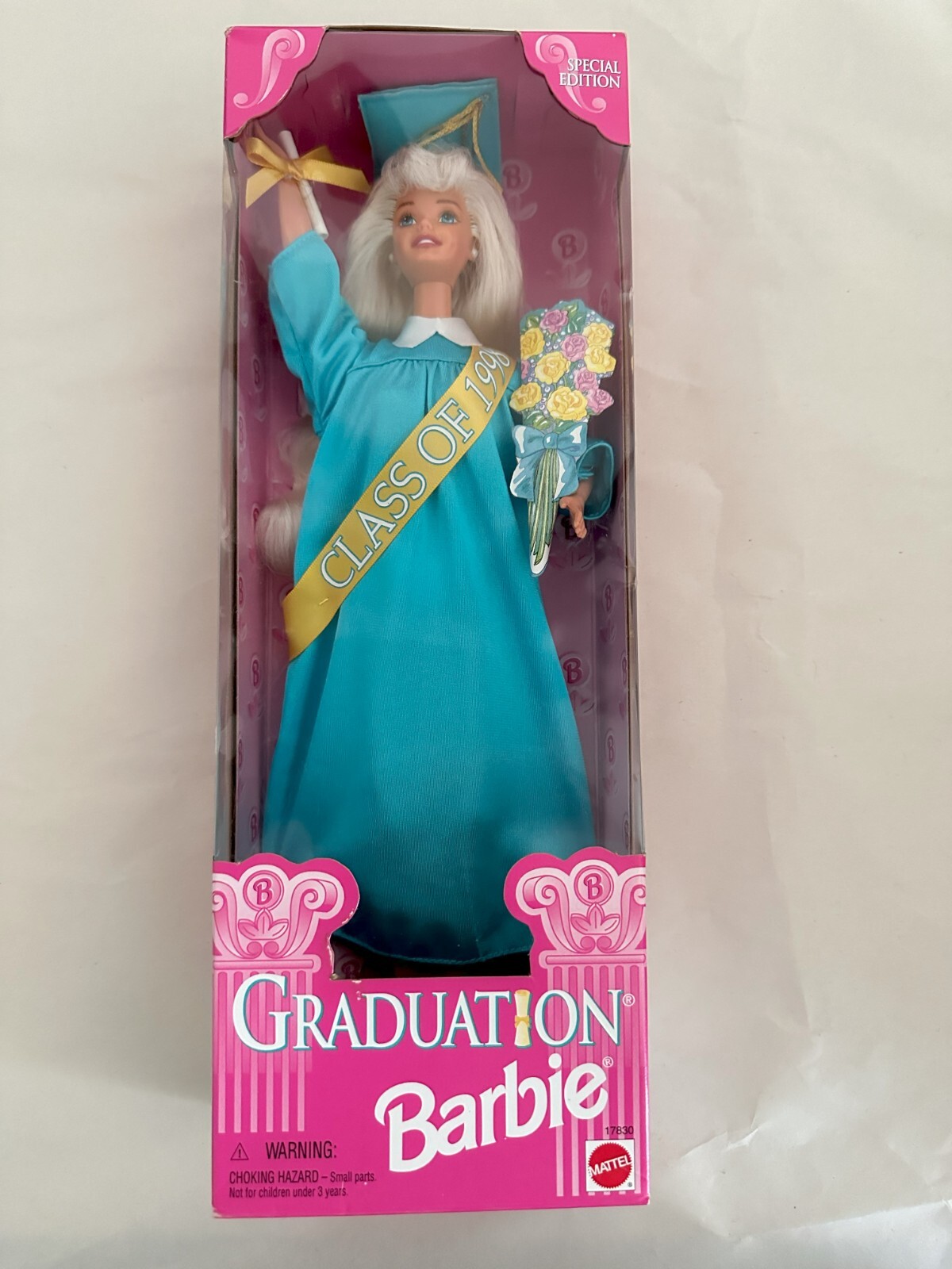 Barbie Class of 1998 Graduation Barbie Doll Mattel NRFB with Blue Cap ...