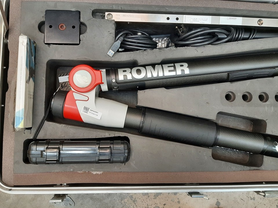 Hexagon Metrology RA-7525 Romer Absolute Portable Measuring Arm & Case ...