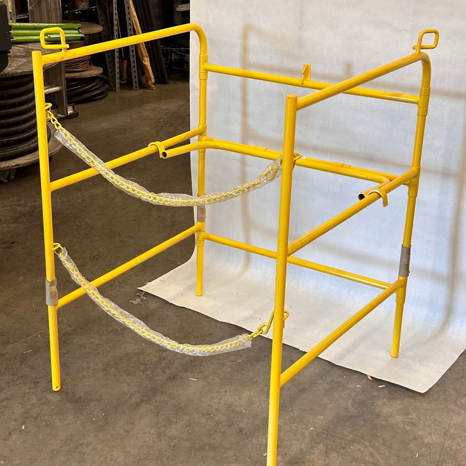 Grainger 10K047 Collapsible Manhole Guard Rail 42x33x33 in, Steel ...