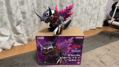 Godzilla Store DefoReal Metal Greymon "G" Erosion Mode Figure Height 6. ...