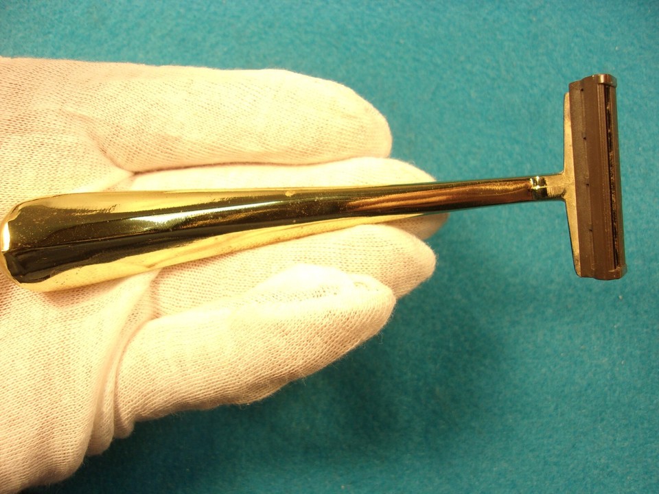 VERY NICE OLDER VTG GOLD PLATED SAFETY RAZOR BY FRANKLIN TOILETRY Co ...