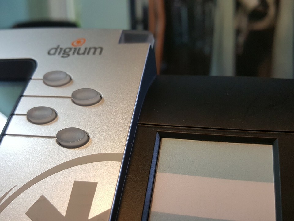 Digium D50 4-Line HD Voice Backlit LCD SIP VoIP Speaker Phone 20 in ...