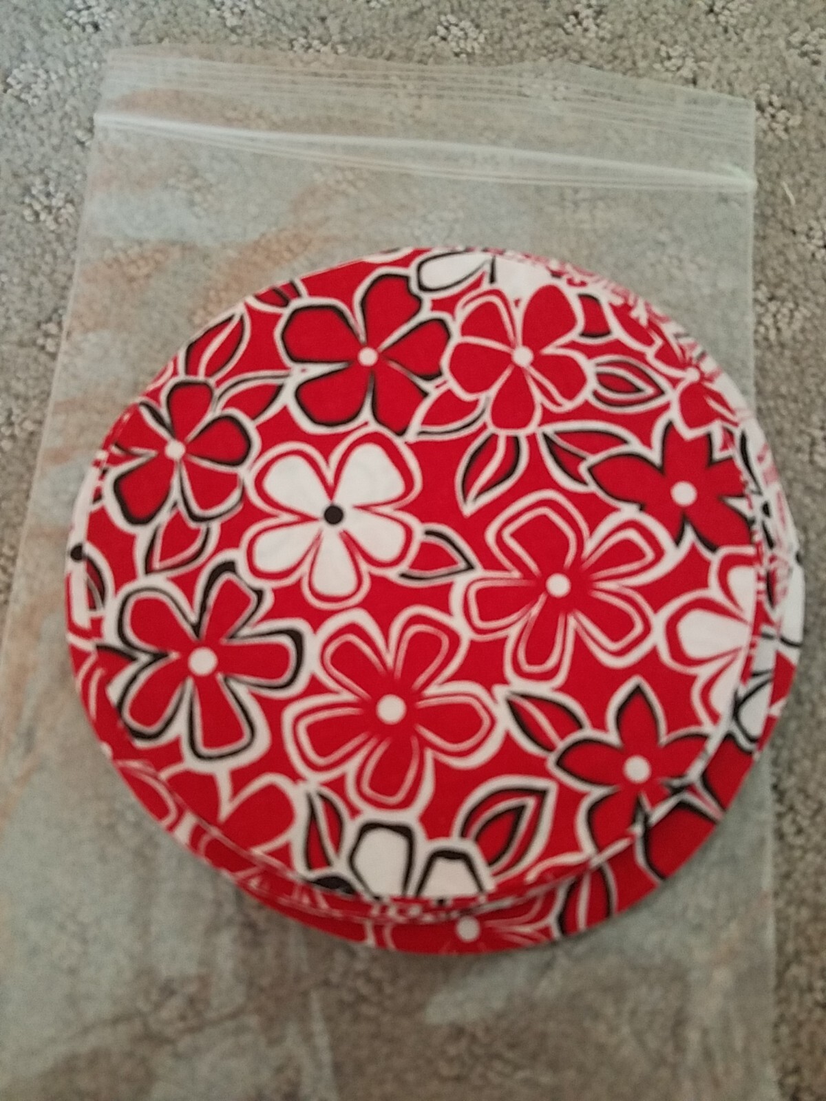 50 Pre-cut Round Red and Black Mod Floral Fabric Pieces 5" | eBay