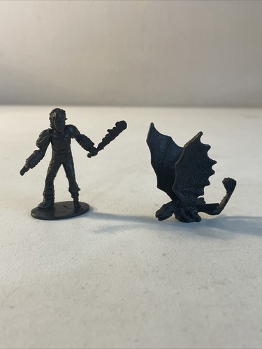 How to Train Your Dragon Hidden World Mini 2" Black Cake Toppers 2 ...