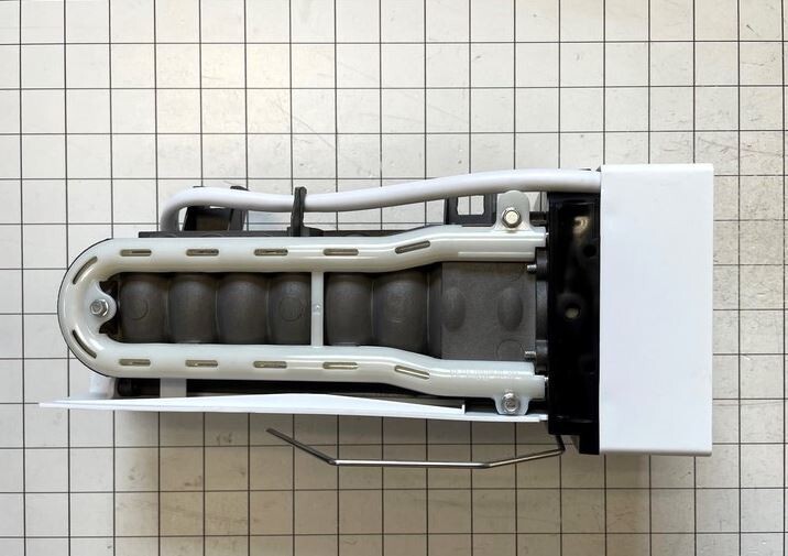 New Genuine OEM Frigidaire Electrolux Refrigerator Ice Maker 241798231 ...