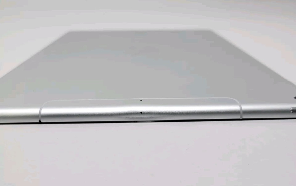 Apple iPad Air (3rd Generation) 64GB, Wi-Fi, A2153 - Space Gray ...