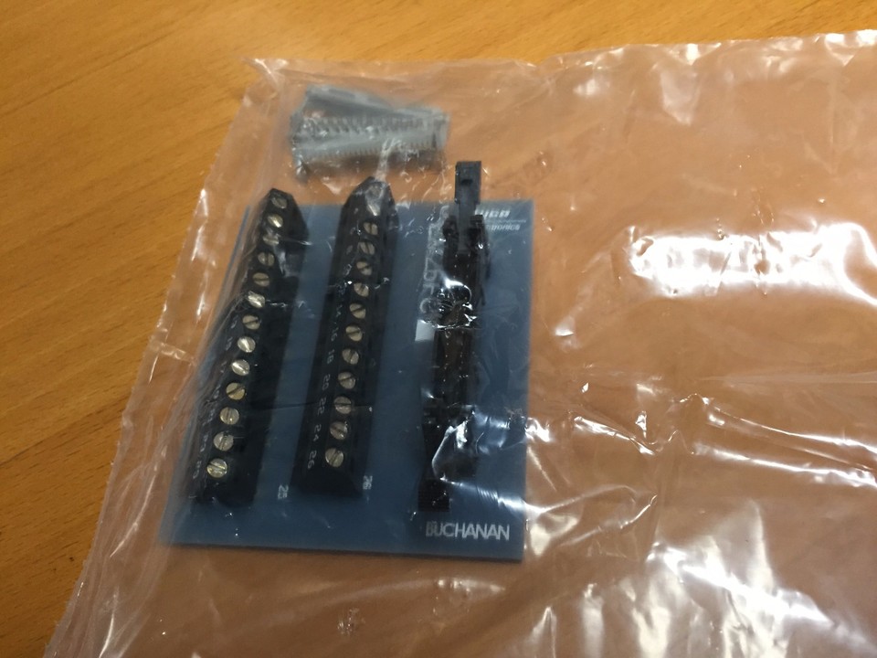 TE/Tyco 2M26FC Terminal Block Interface 26 Position Terminal Block, 10 ...