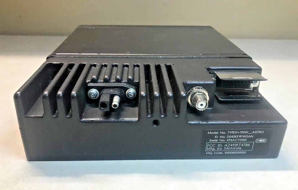 Motorola Astro Spectra UHF Mobile Radio D04SKF9PW5AN 482-512 MHz | eBay