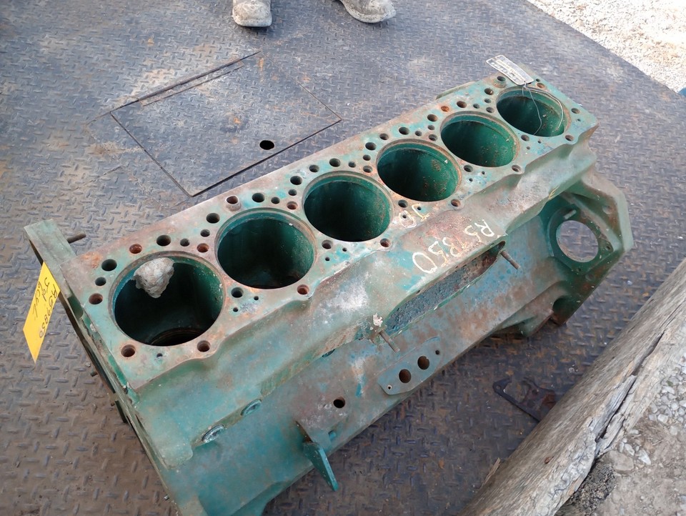 John Deere 4430 404 Engine Block MAGNUFLUXED GOOD R59850 | eBay
