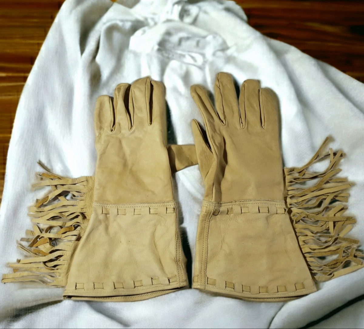 Western Gauntlet Gloves