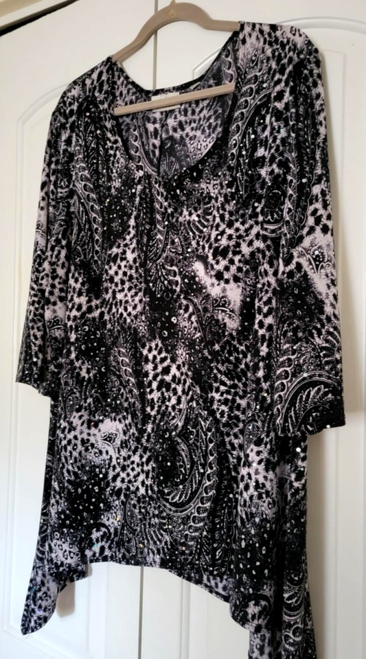 Avenue Brand Animal Print Paisley Black Sequin Design Shirt Top Size 26 ...