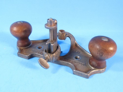 Stanley No 71 wood router plane w/ 1901 & 1907 patents & marked nut & 1 ...
