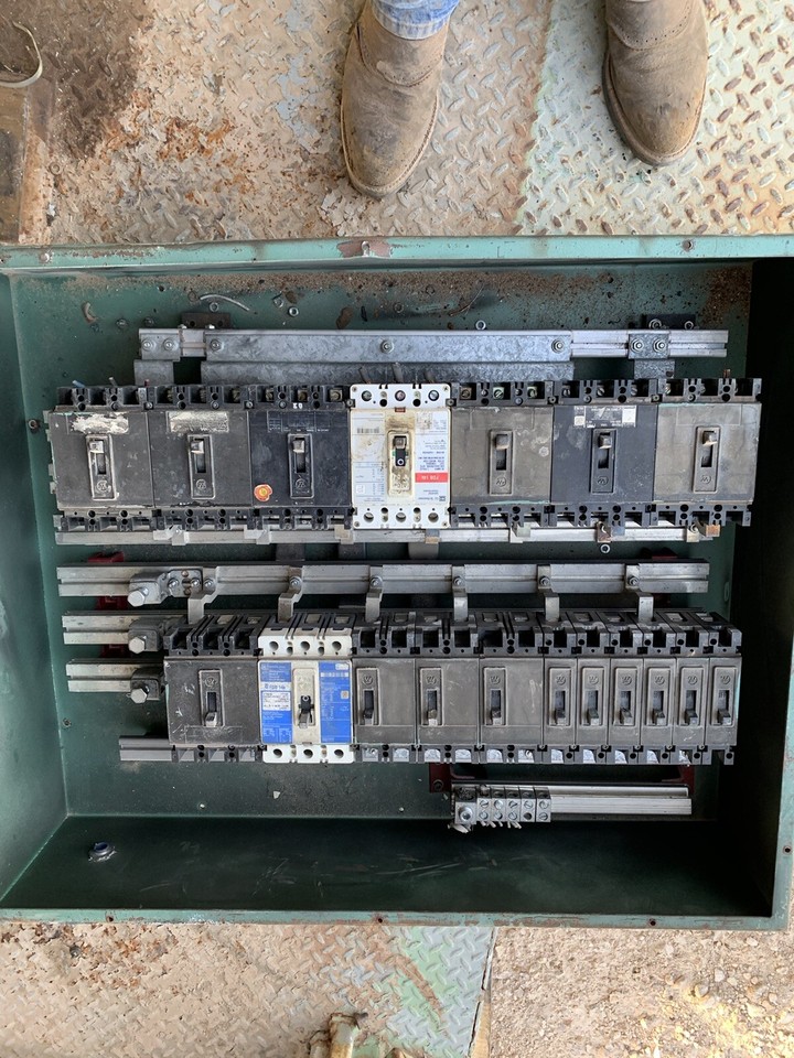 Cutler Hammer Westinghouse 3 Ph Breaker Box | eBay