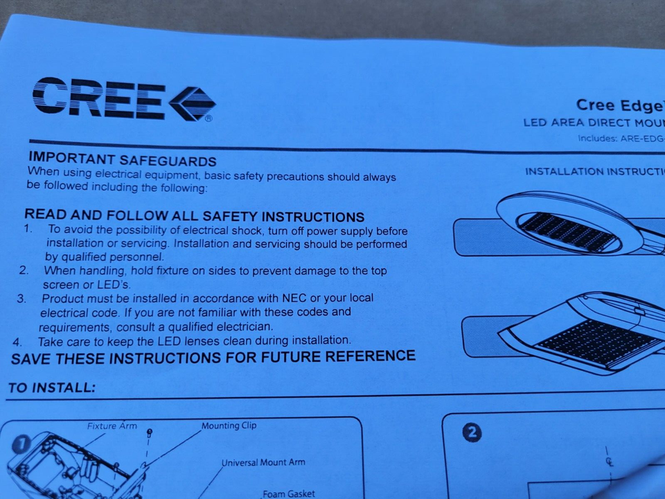CREE EDGE ARE-EDG-3M-DA-12-D-UL-WH-525 LED FIXTURE TYPE III 120 LED NEW ...