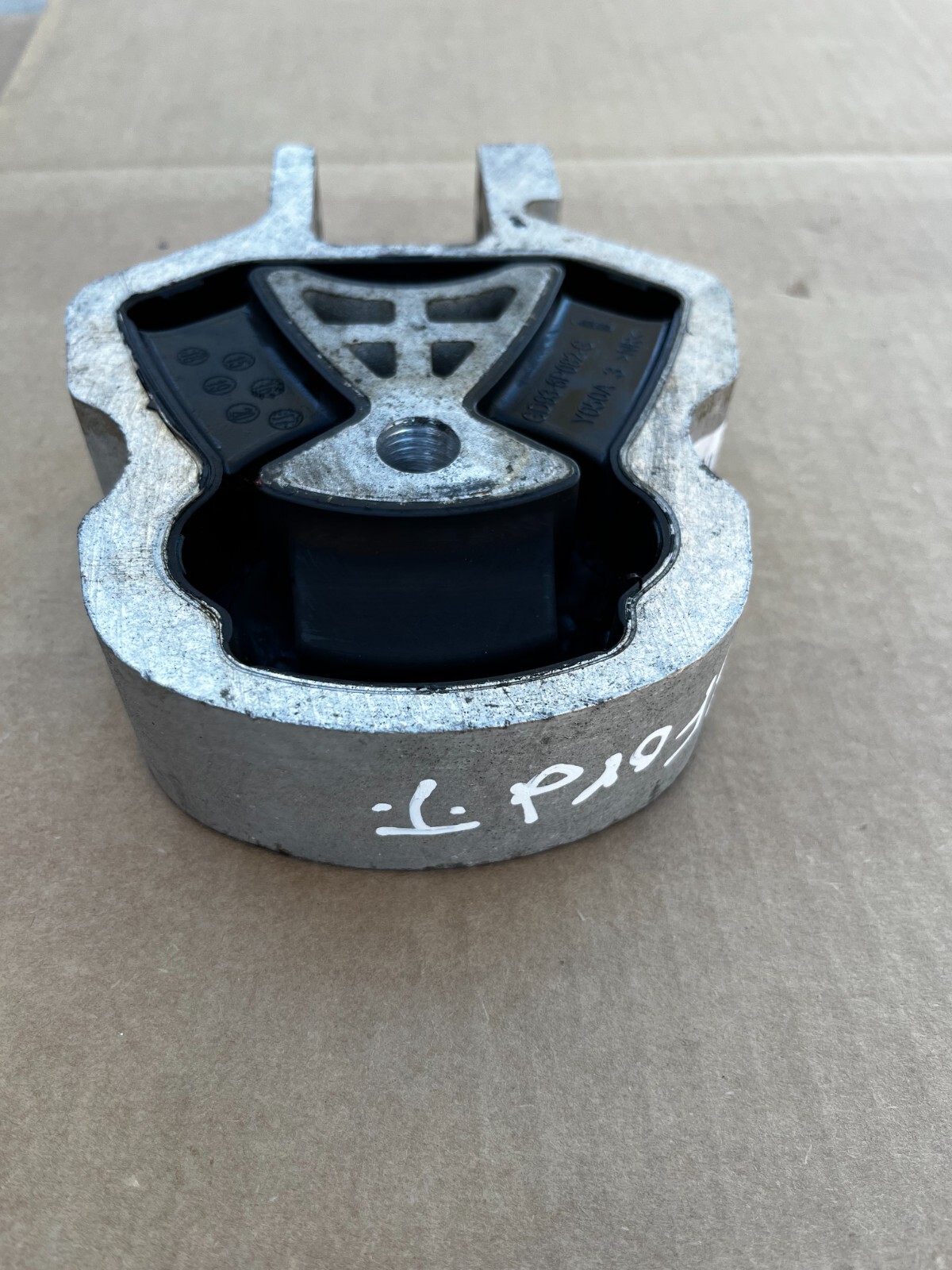 2017-2019 FORD FUSION SE 2.5L TRANSMISSION TORQUE ARM MOUNT BRACKET OEM ...