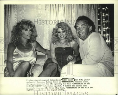 1983 Press Photo Lifestyle host Robin Leach with Judy and Audrey ...
