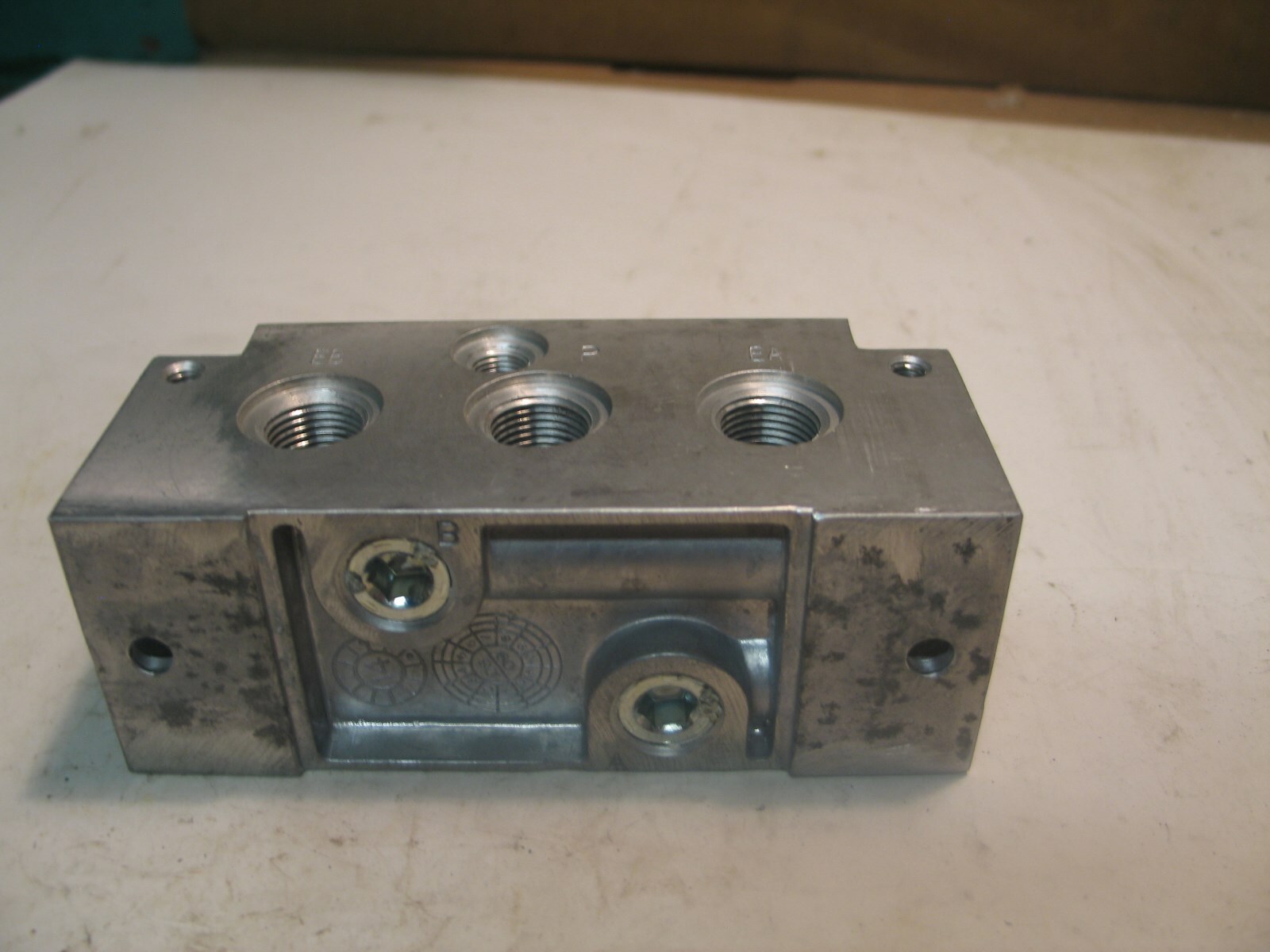 NEW AUTOMATIC VALVE A6250-025 SUB-BASE TYPE 413 A04 VALVE 3/8 NPT P4445 ...