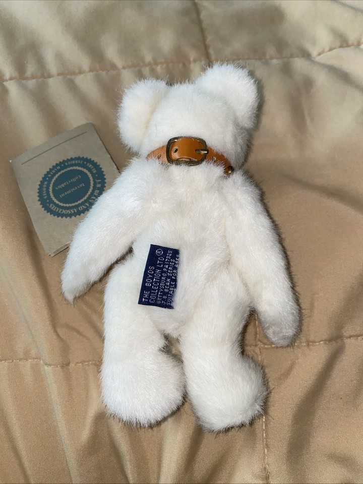 Boyds Bears “Caledonia” the White Teddy Bear w/ Studded Collar w/ Tag ...