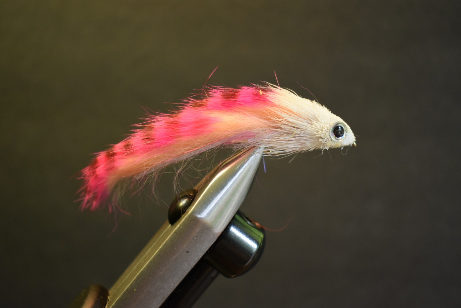 PINK DUNGEON Streamer Fly Fishing Fly Flies, 1 Fly, You Choose Size | eBay