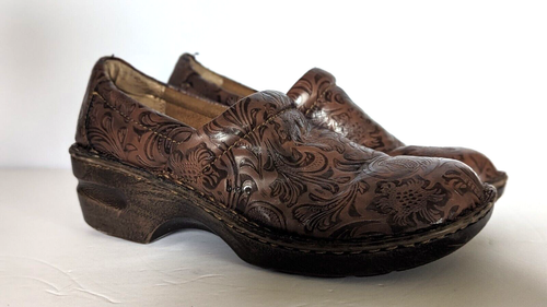 Born Clog BOC Brown Embossed BOHO Comfort Clogs Shoes Euro Style Women ...