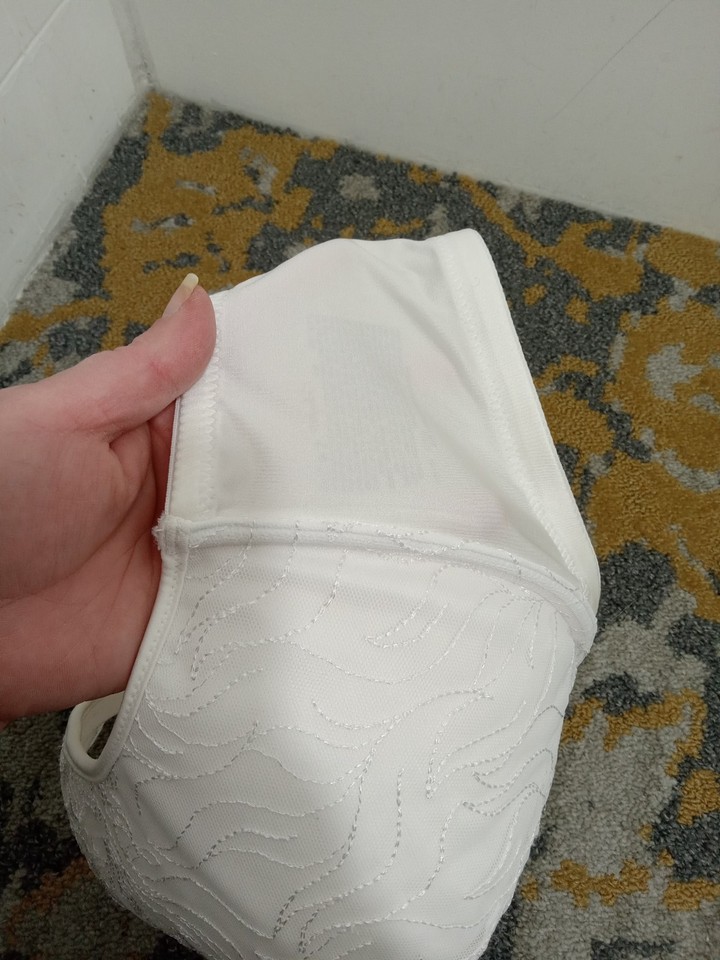 Playtex Feel Gorgeous Embroidered Underwire Bra White 44D | eBay
