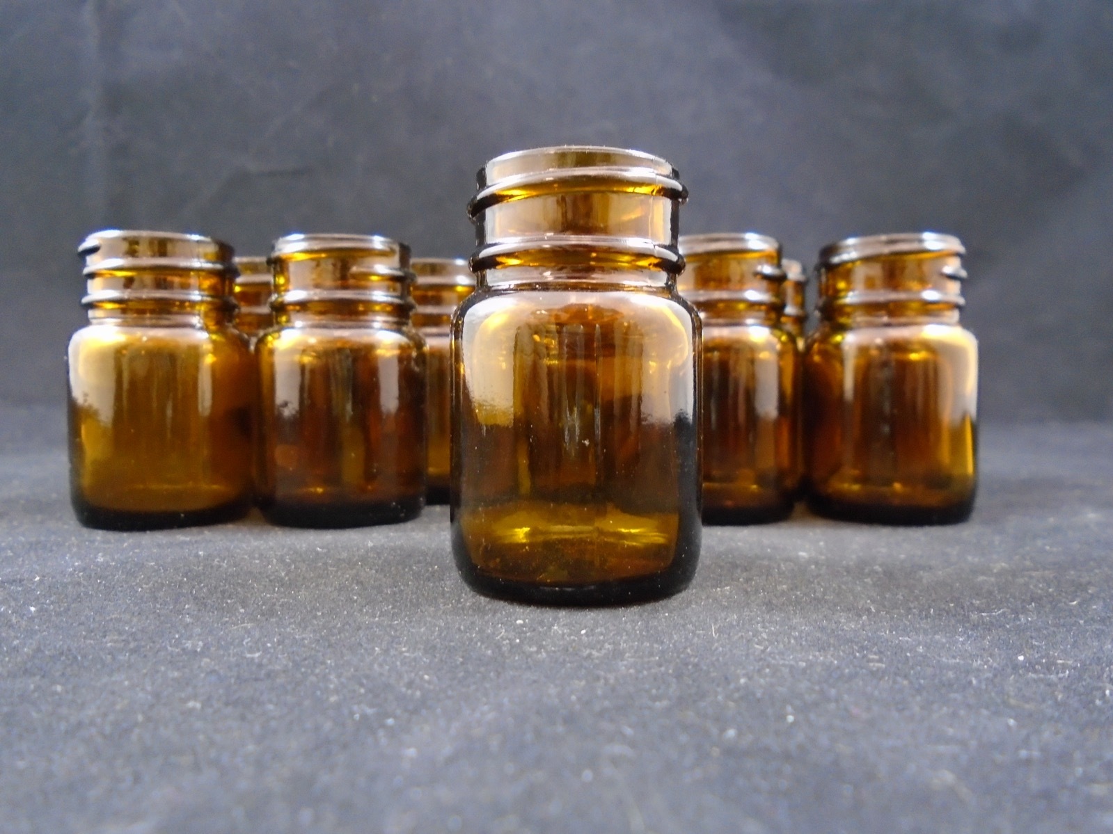 PIRAMAL Glass 15mL WMP Amber Wide Mouth 28-400 GPI Thread Cap Jar (Case ...