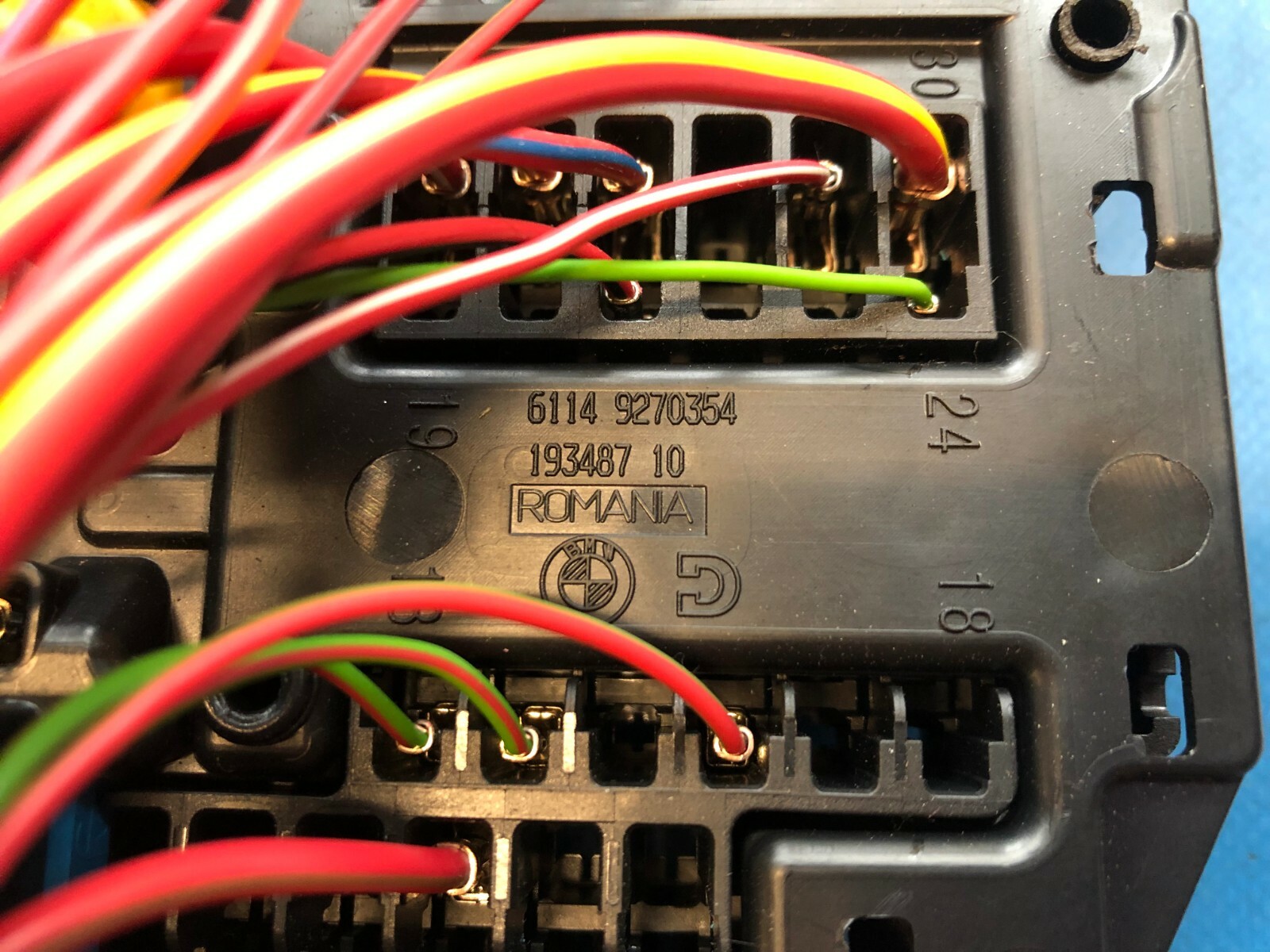 BMW Mini One/Cooper/S Power Distribution Fuse Box (9270354) F54/F55/F56 ...