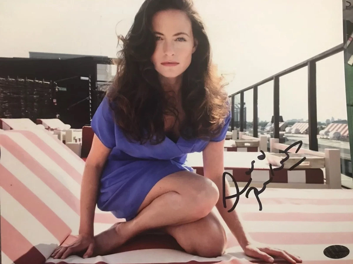 Lara Pulver