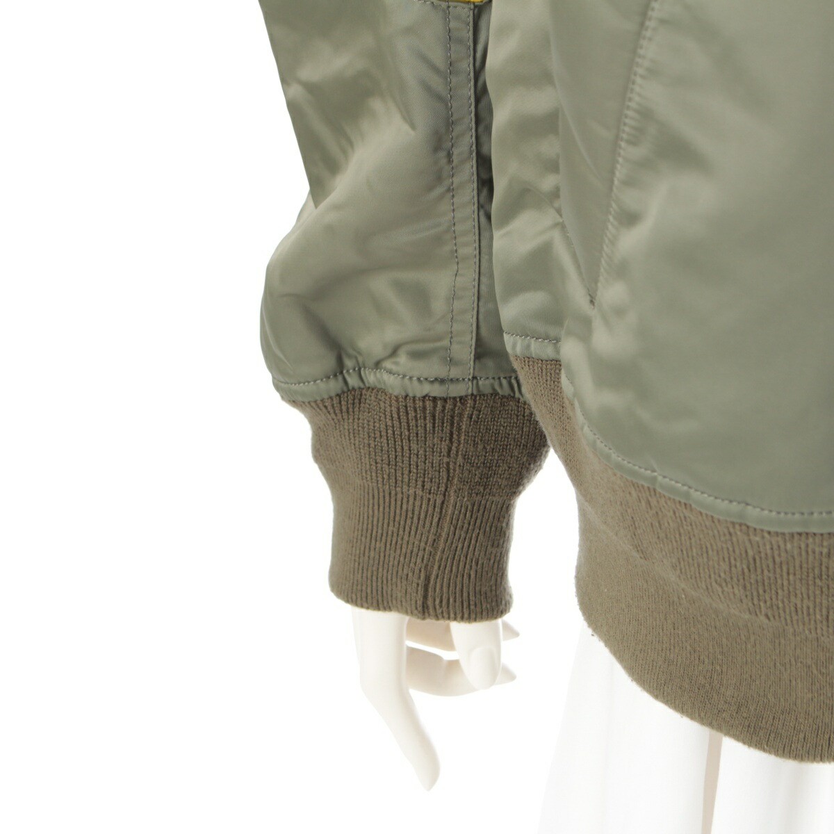 Sacai 21Aw Twill Bomber Jacket Ma-1 Blouson 21-02581M Green Sacai 21Aw Twill Bomber Jacket Ma-1 Blouson 21-02581M Green