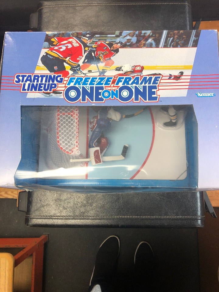 1997 Jaromir Jagr Patrick Roy Freeze Frame One On One Starting Lineup ...