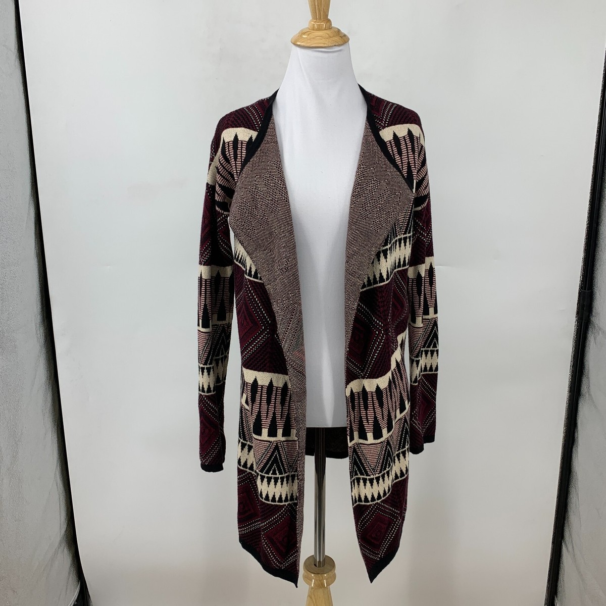 Bershka Knitwear Jacquard Cardigan Womens XS Extra Small Bershka Knitwear Jacquard Cardigan Womens XS Extra Small
