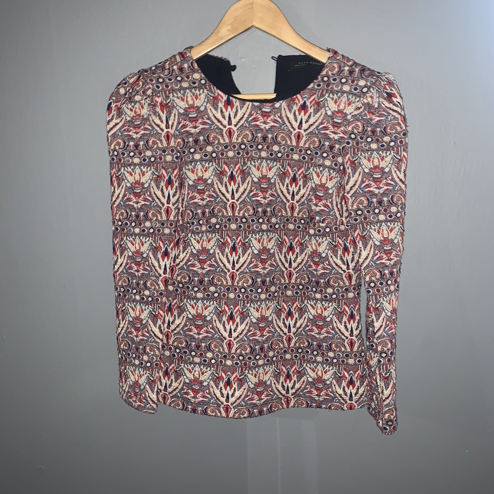Zara Shiny Jacquard Metallic Keyhole Back Sweater Top | eBay