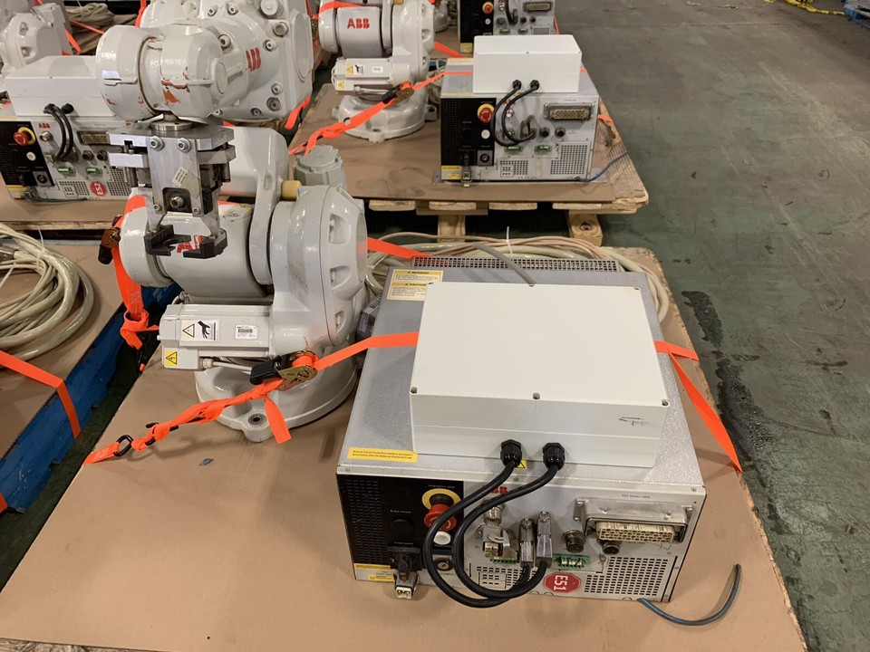 ABB Robot IRC5 140 with Compact Controller IRC5 M2004 - Industrial ...