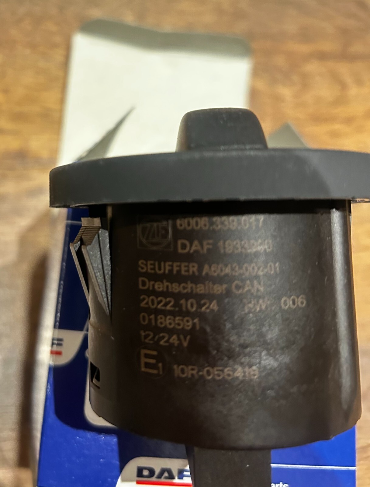 DAF XF Euro 6 Gear Select Switch 1933990 * BREAKING PARTS UK for sale ...