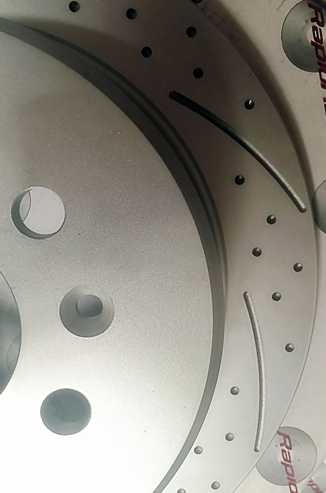 HOLDEN COMMODORE VR VS WITH ABS INC UTE FRONT SLOTTED BRAKE DISC ROTORS ...