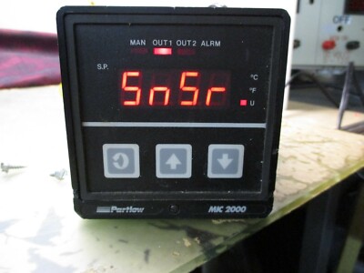 Temperature Controllers - Partlow Mic