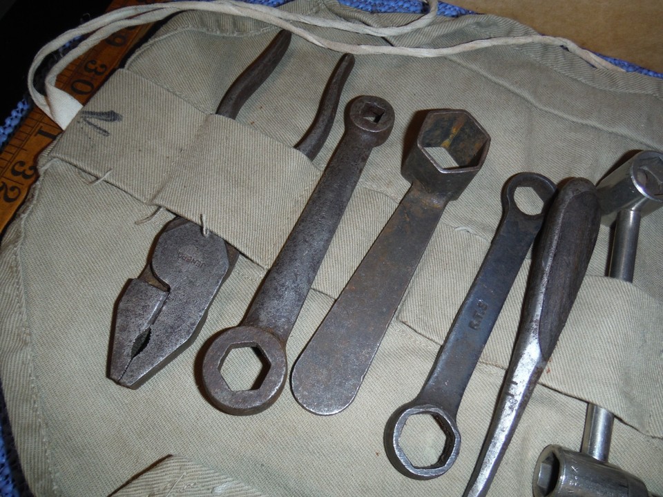 VINTAGE MOTORCYCLE EX WD CANVAS 10 TOOL KIT ROLL KING DICK JENBRO BSA ...