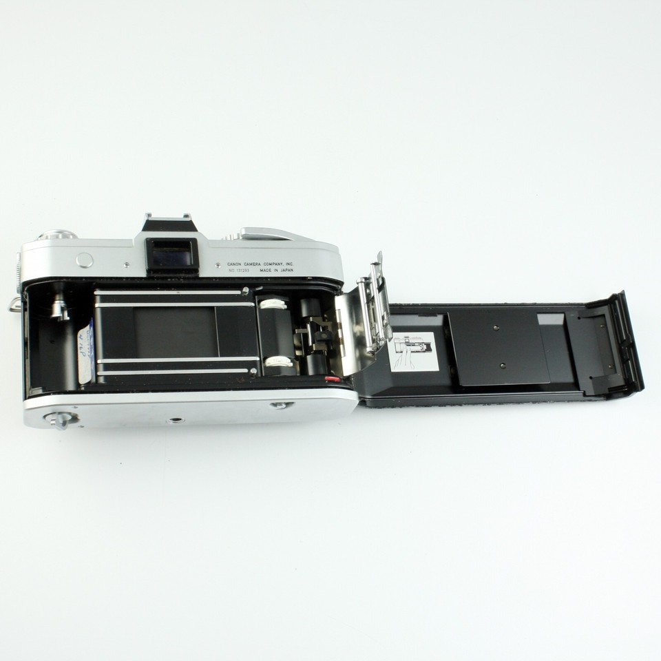 Canon Pellix QL 35mm SLR *BODY* + Leather Hard Case & Strap As-Is ...