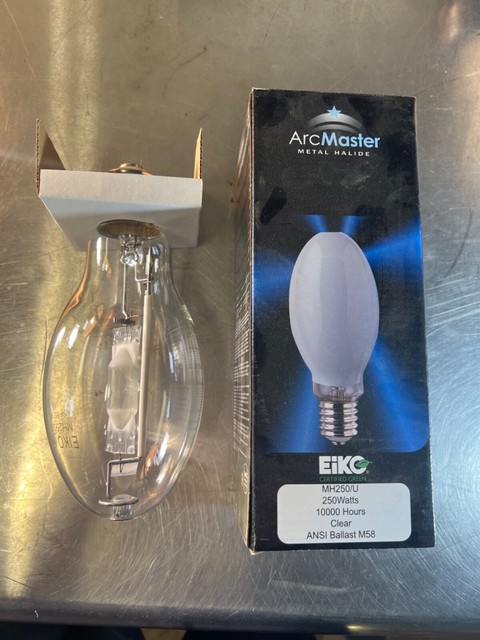 Eiko MH250/U Arc Master Metal Halide Bulb ED-28 Mogle Base Universal ...