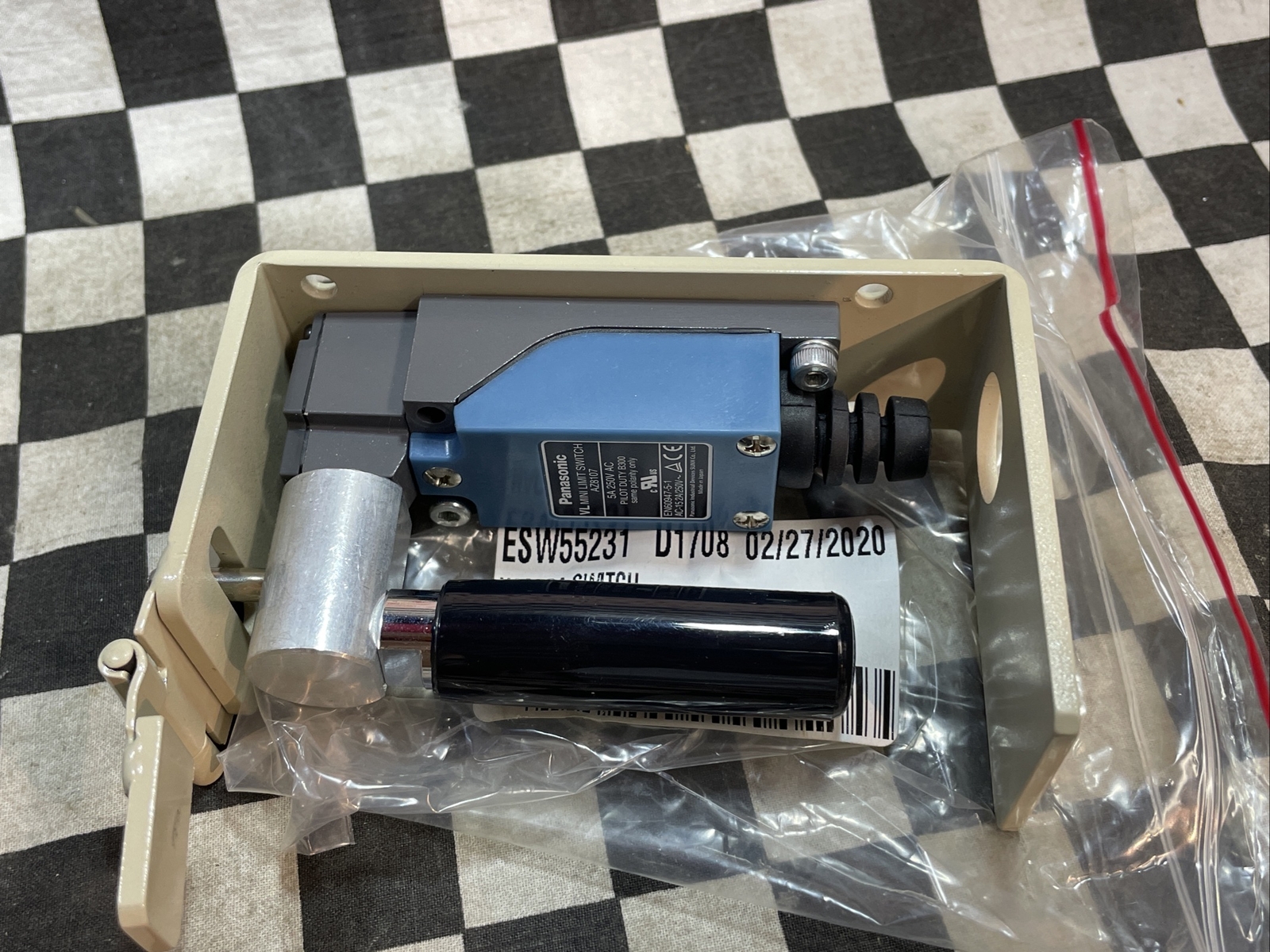 Panasonic AZ8107, NSW-DMS2-N1.0, NSWDMS2N1.0, 190323-Y, EN60947-5-1 #111V10 | eBay