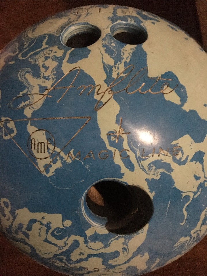 Vintage AMF Amflite Blue Magic Line Bowling Ball With AMF Bag Size 8 ...