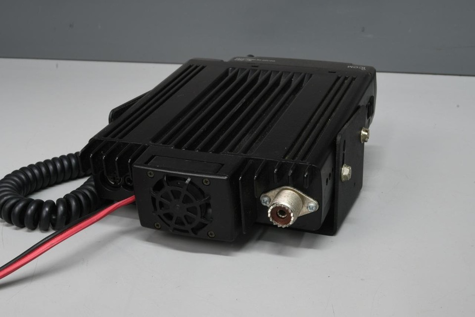 ICOM IC-207H VHF / UHF TRANSCEIVER with OPC-600R SEPARATION CABLE | eBay