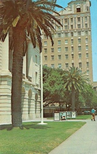 LAREDO, TX Texas HAMILTON HOTEL~Post Office~FEDERAL BLDG c1950's Chrome ...